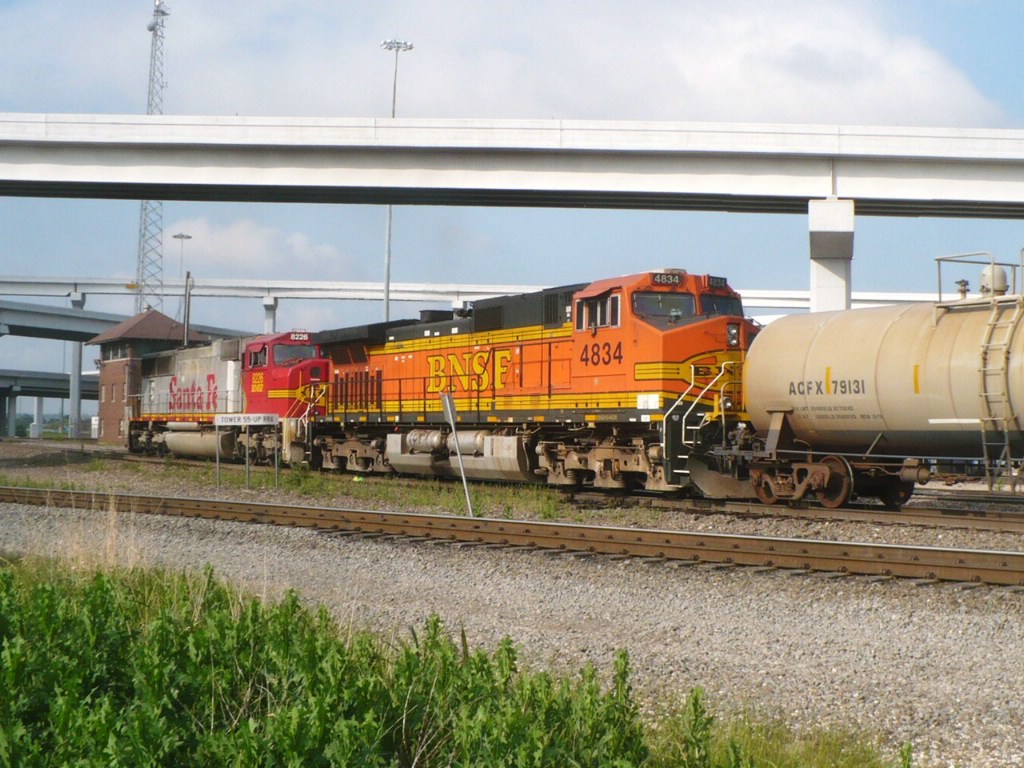 BNSF 4834